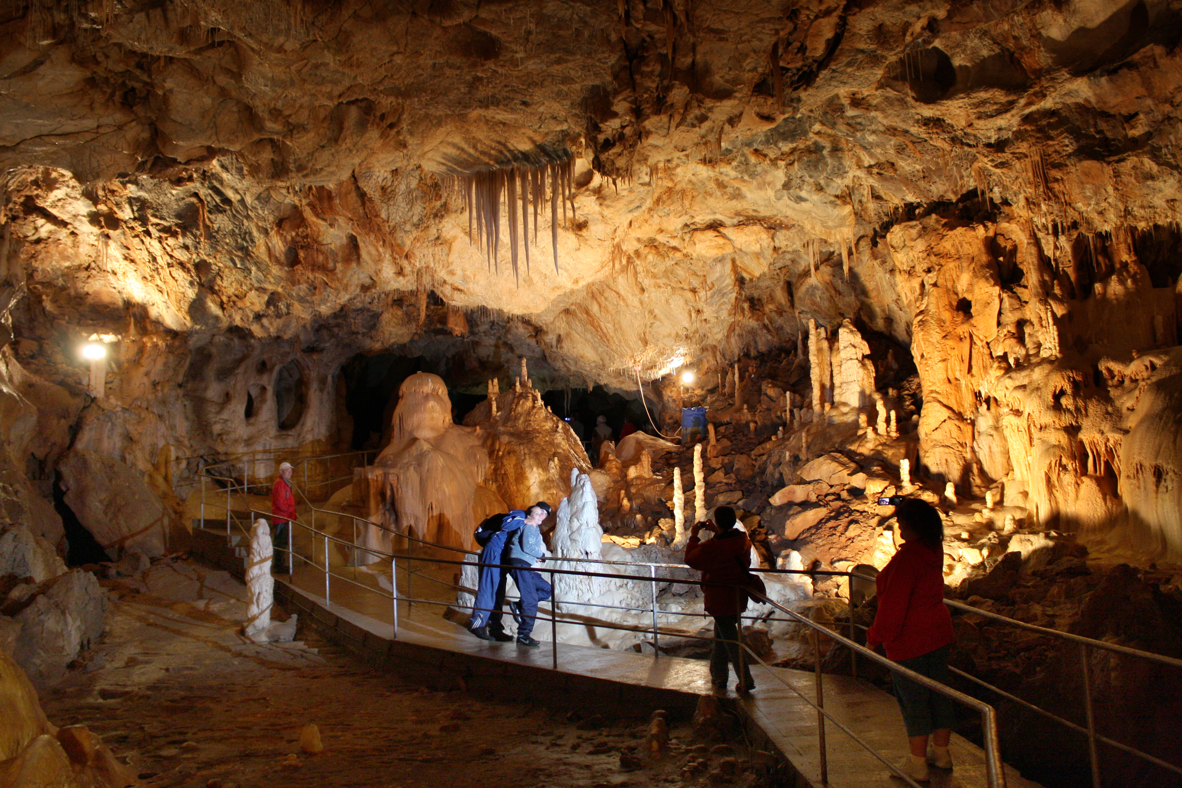 Five amazing Romanian caves to visit with your family ...