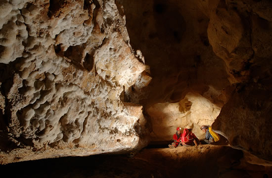 Five amazing Romanian caves to visit with your family ...